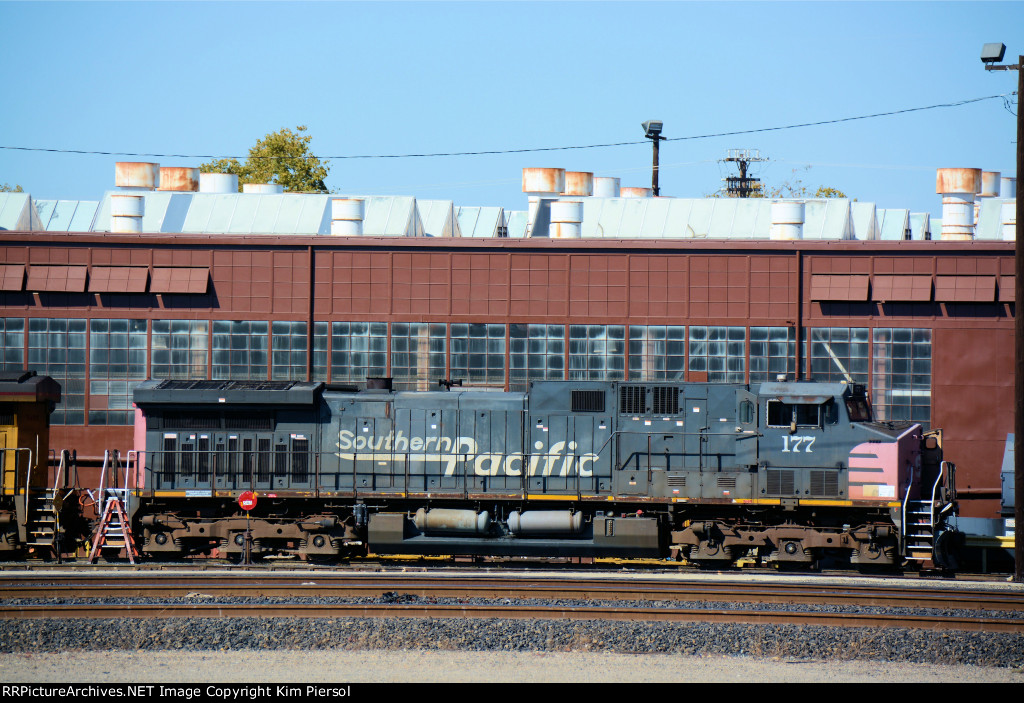 SP 177 Unpatched SP "Real" Heritage Locomotive